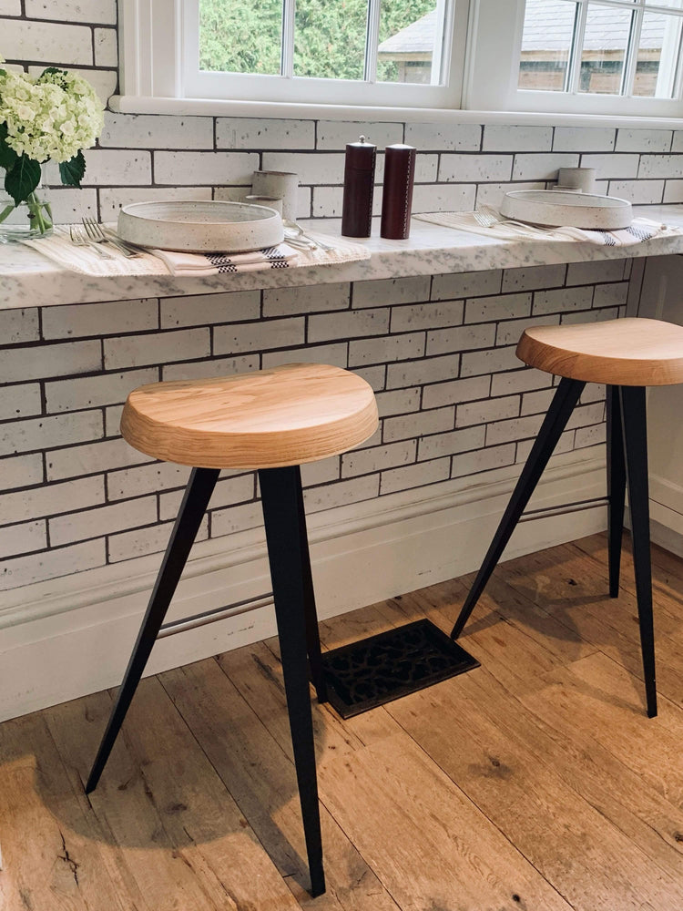 Cassina Charlotte Perriand Mexique Stool in Natural Oak